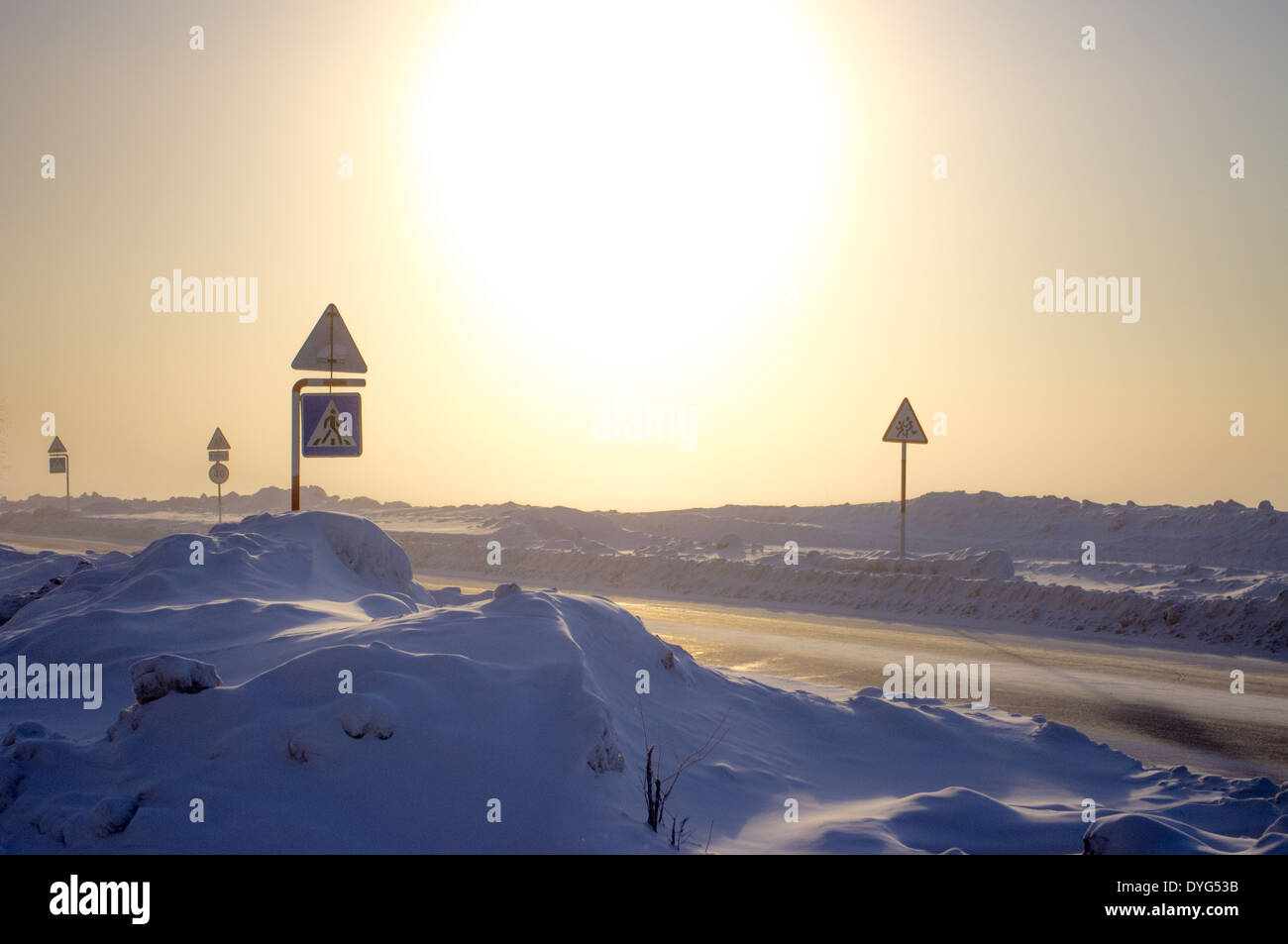 Strong winter light hi-res stock photography and images - Alamy