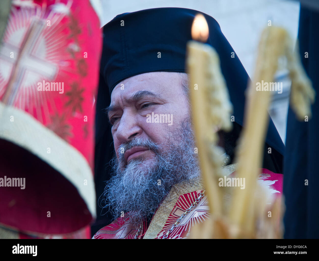 Jerusalem, Israel. 17th Apr, 2014. Barefooted priests await their turn ...