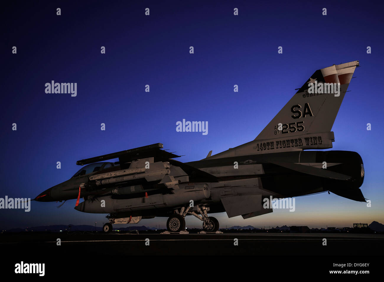 Aircraft parking hi-res stock photography and images - Alamy