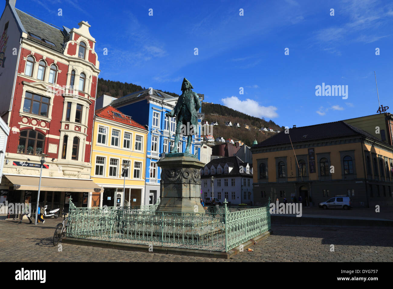 Bergen sculpture hi-res stock photography and images - Alamy