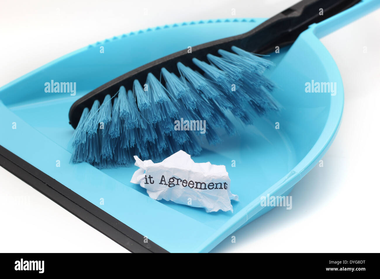 Business agreement partnership online hi-res stock photography and ...