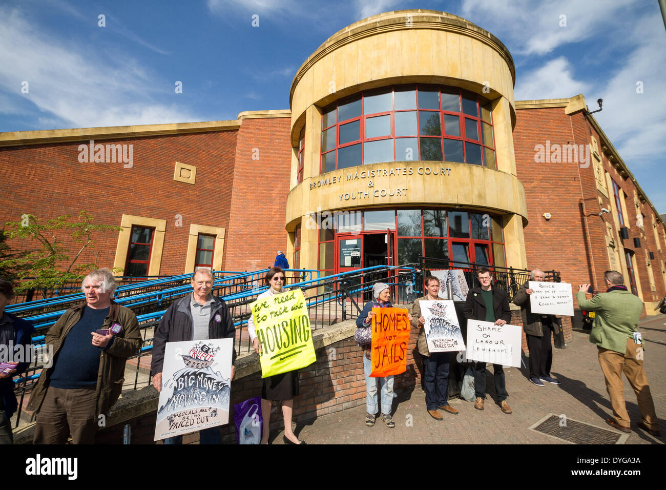 Bromley Magistrates Court Stock Photos & Bromley Magistrates Court ...