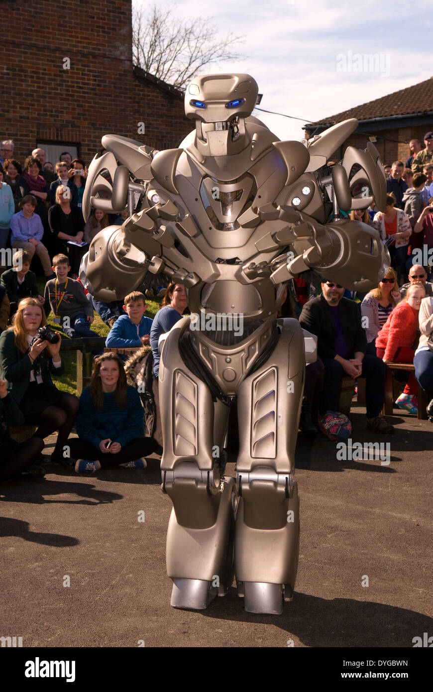 Male and female robot hi-res stock photography and images - Alamy