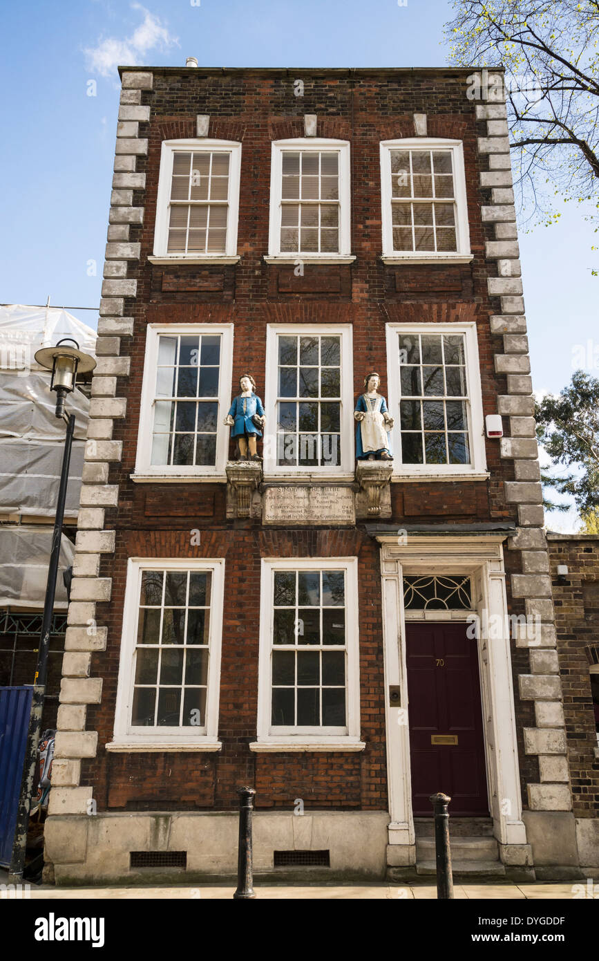 Rotherhithe Watch House, Rotherhithe, London, UK Stock Photo - Alamy