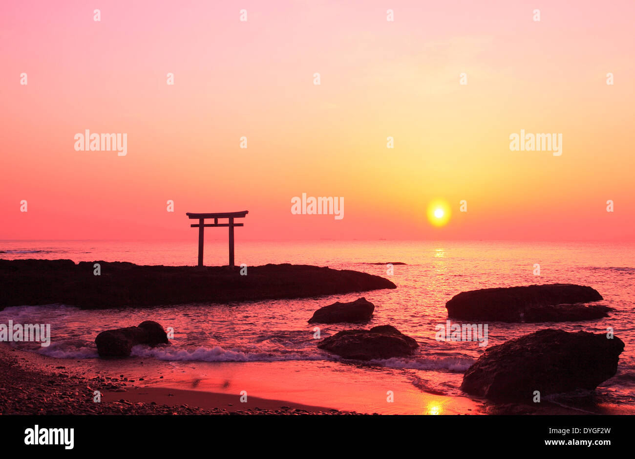 Oarai beach hi-res stock photography and images - Alamy