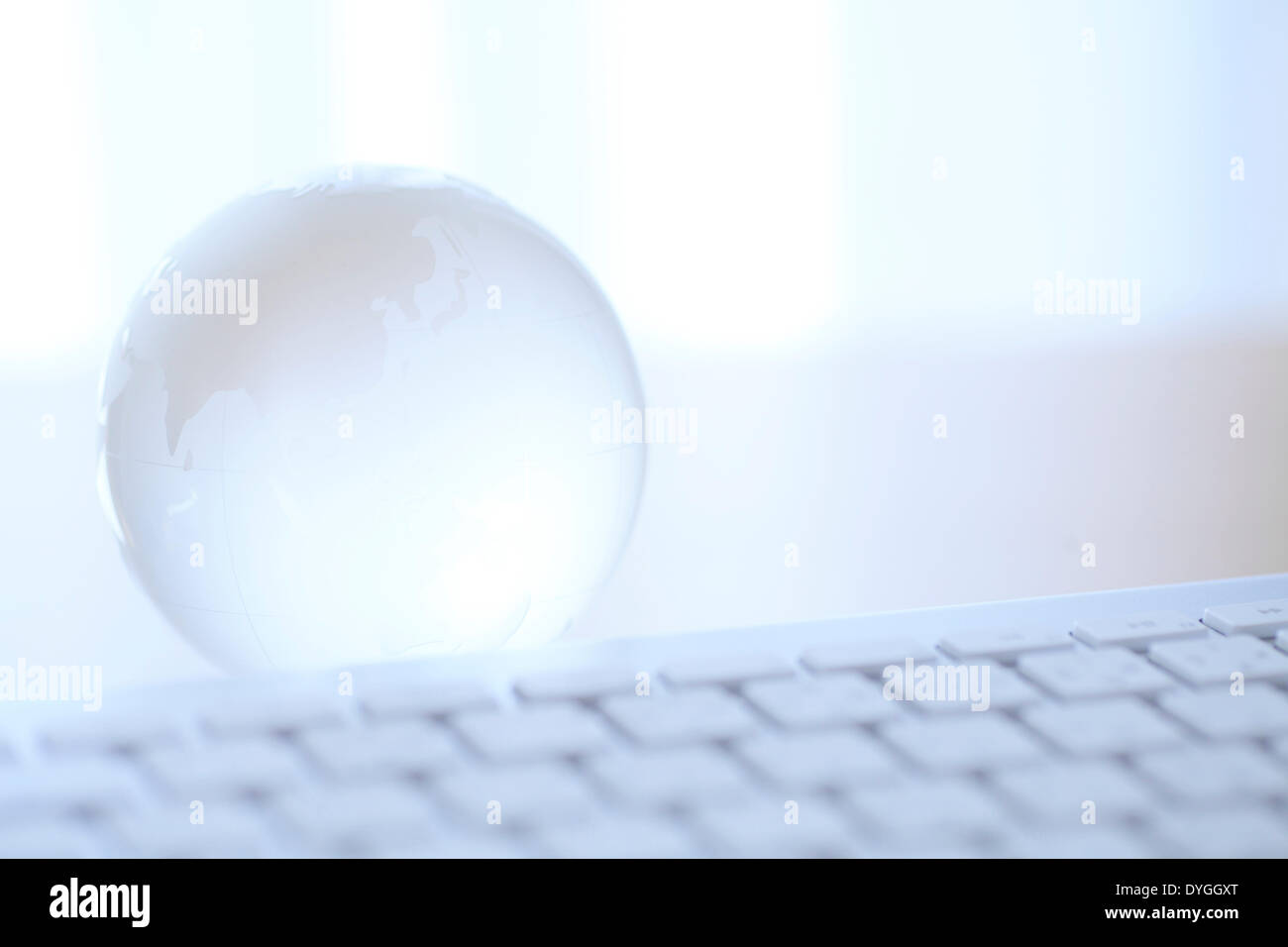 Computer globe net hi-res stock photography and images - Alamy