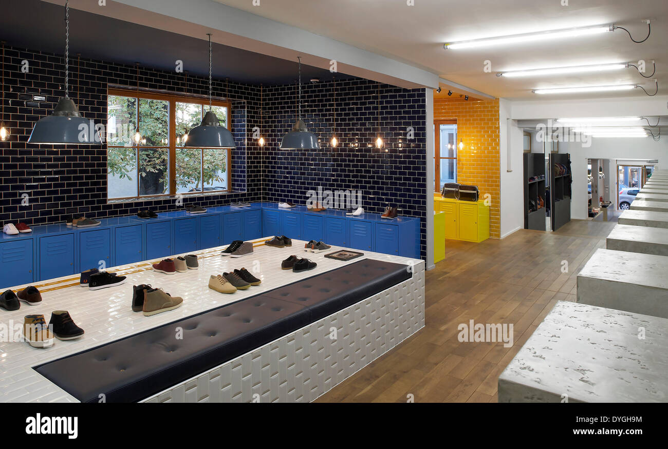 Fred Perry, München, Munich, Germany. Architect: BuckleyGrayYeoman ...