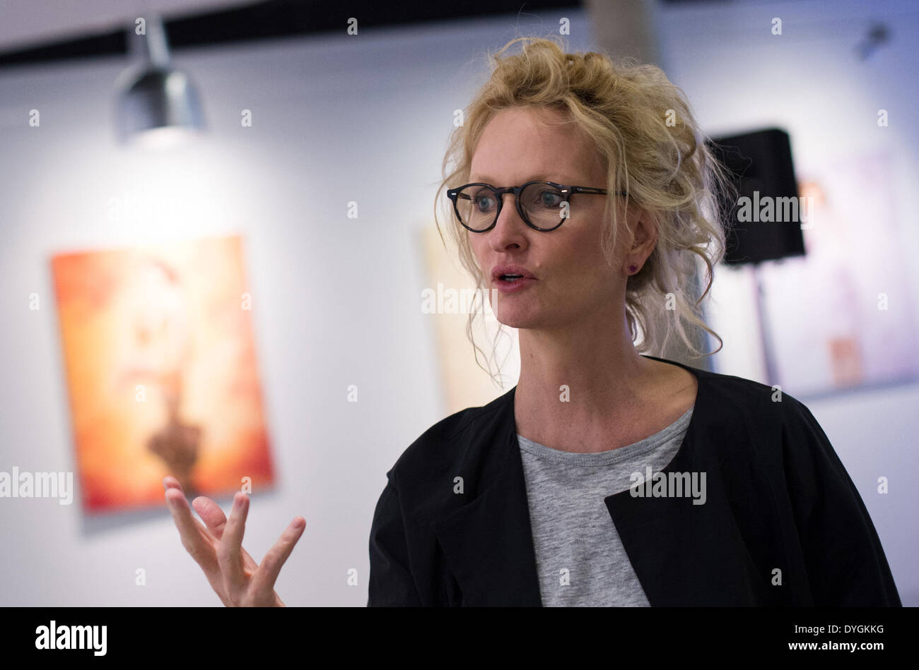 Photographer anne geddes hi-res stock photography and images - Alamy