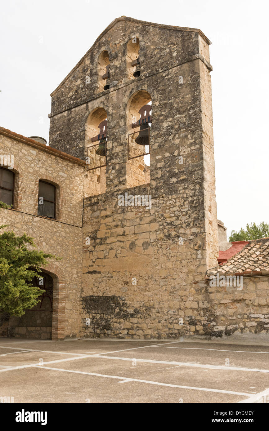 Medieval castle chapel hi-res stock photography and images - Alamy