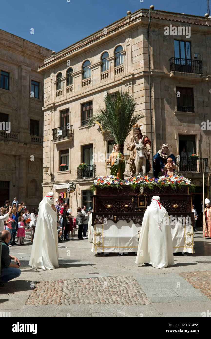 Float of the Donkey on Palm Sunday: The holy float week during Semana ...