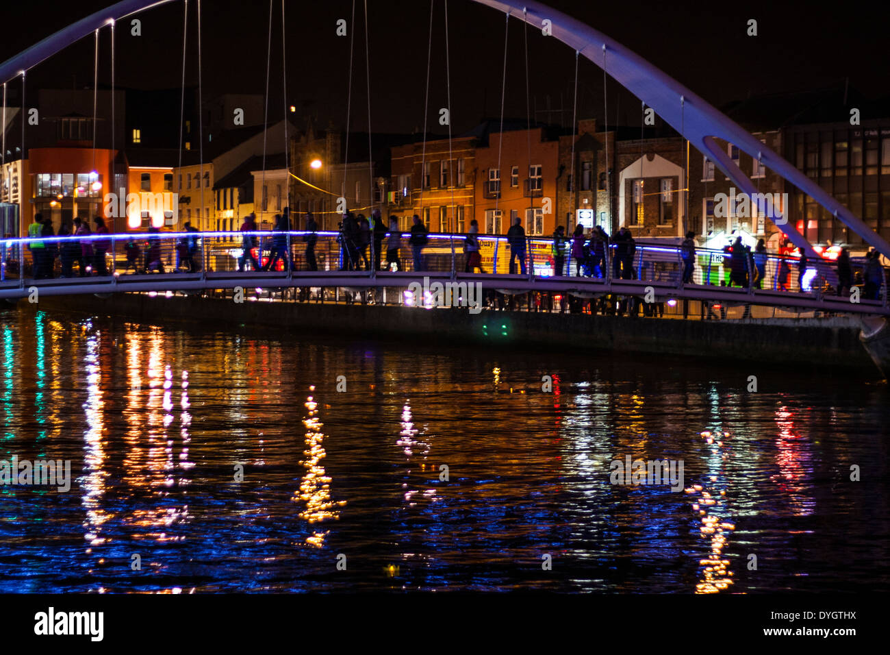 Bridge over river boyne hi-res stock photography and images - Alamy