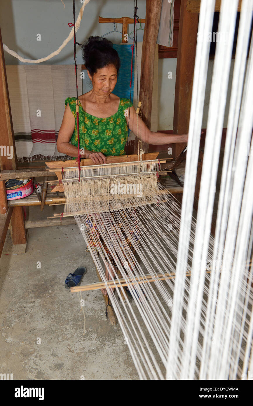 Weaving Tradition High Resolution Stock Photography and Images - Alamy