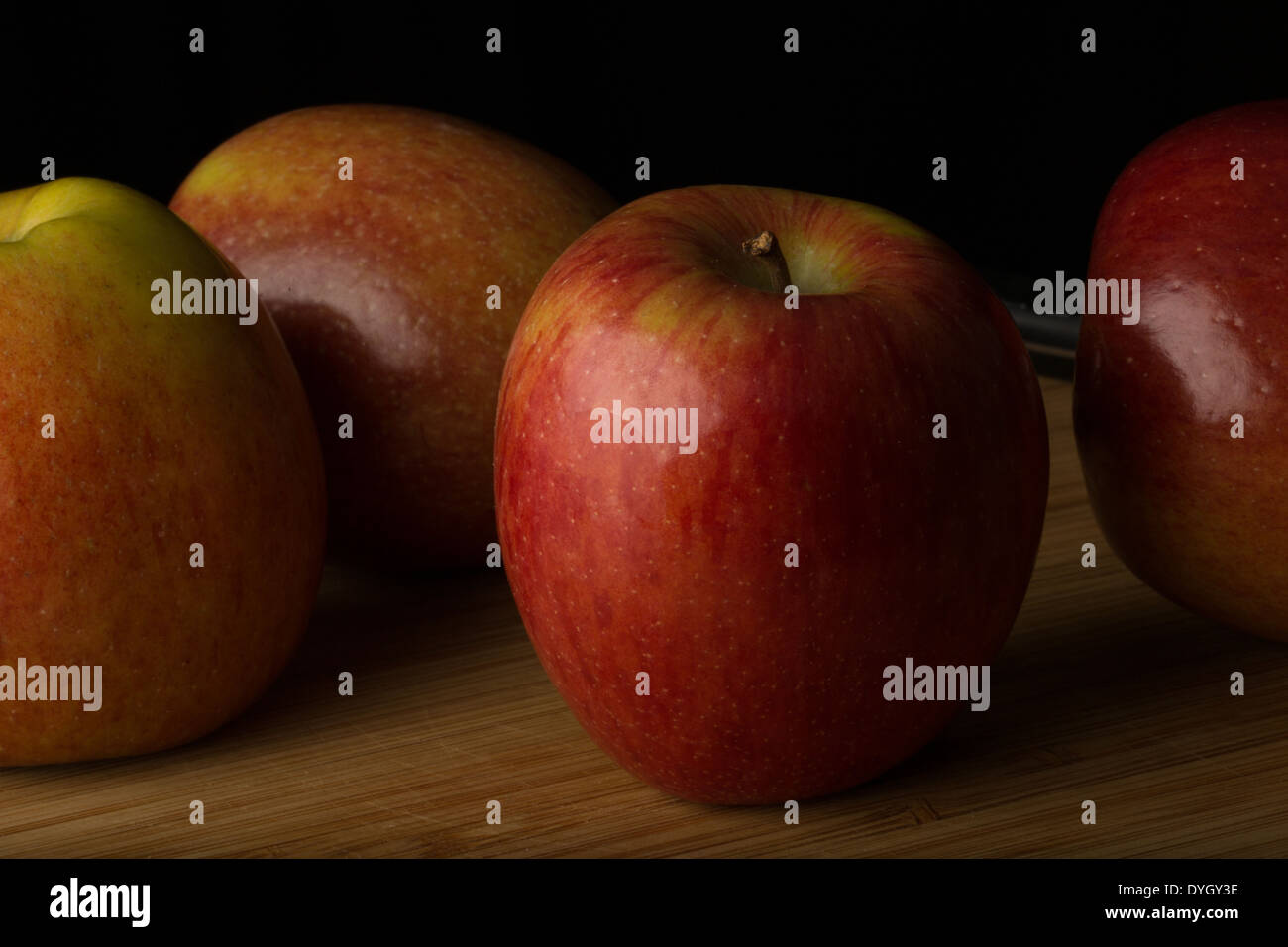 Four apples hi-res stock photography and images - Alamy