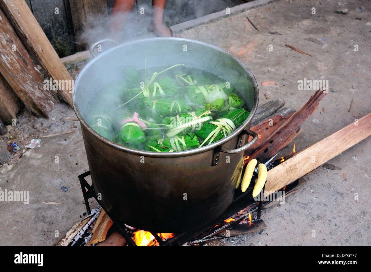 Cooking juanes traditional fiesta de hi-res stock photography and ...