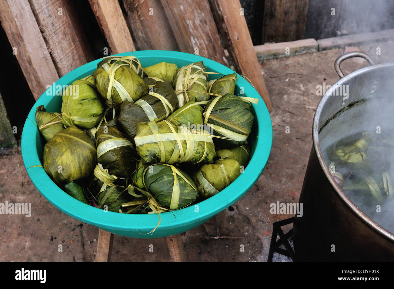 Cooking Juanes by traditional method for Fiesta de San Juan - Morona ...