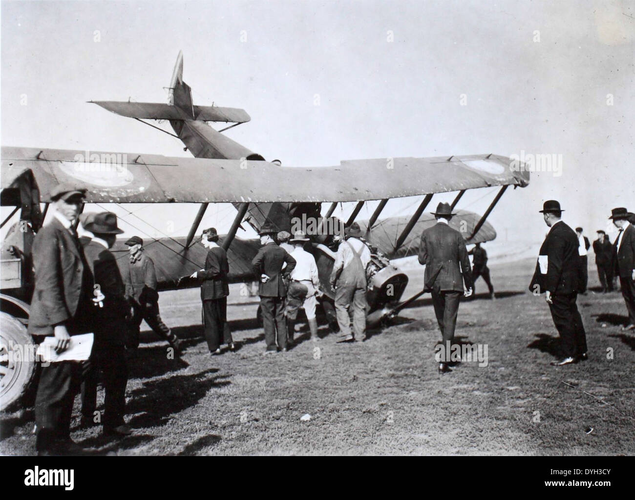 This photo from the Air Mail Pioneers collection captures early ...