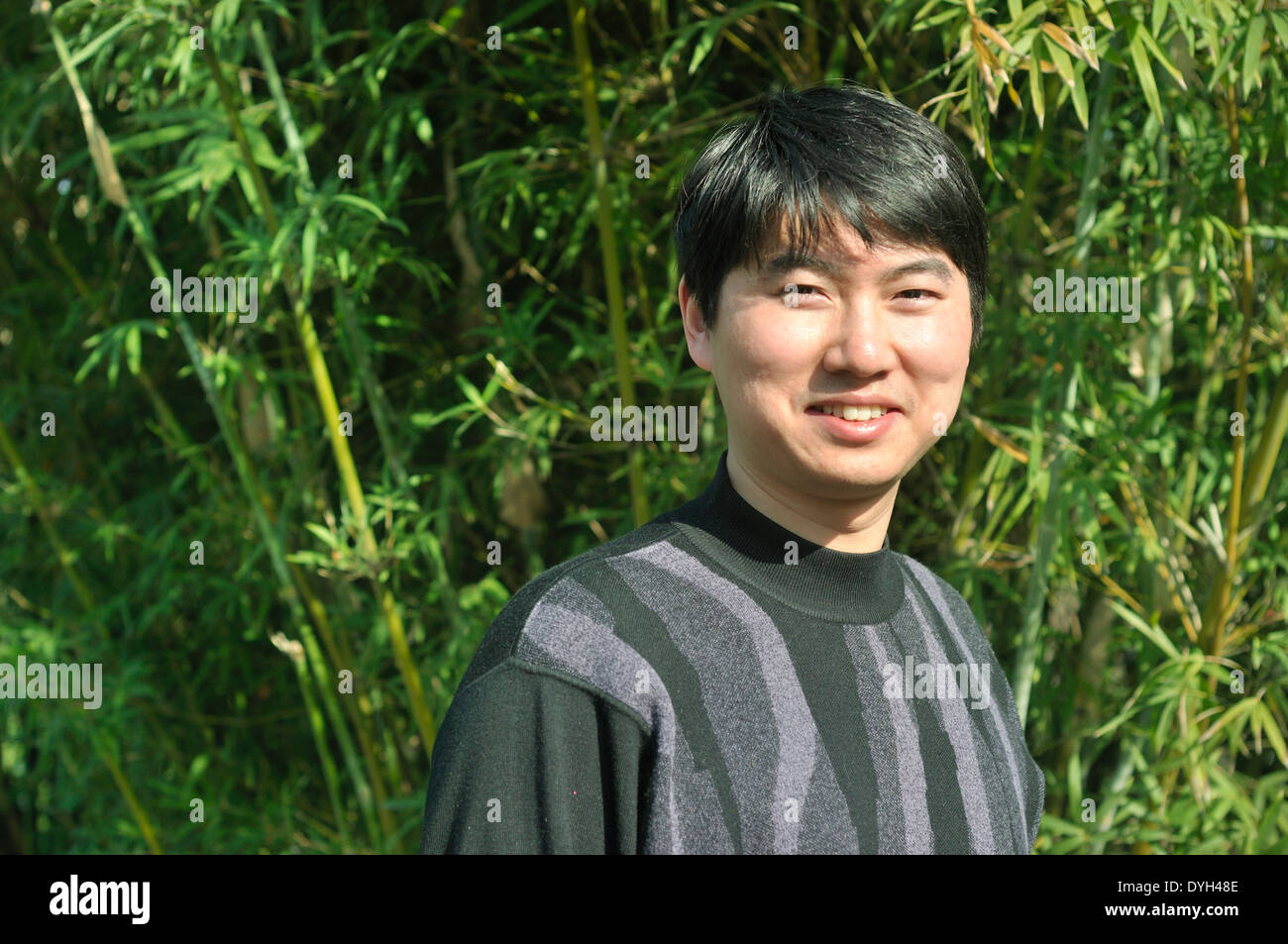 Handsome chinese man in hi-res stock photography and images - Alamy
