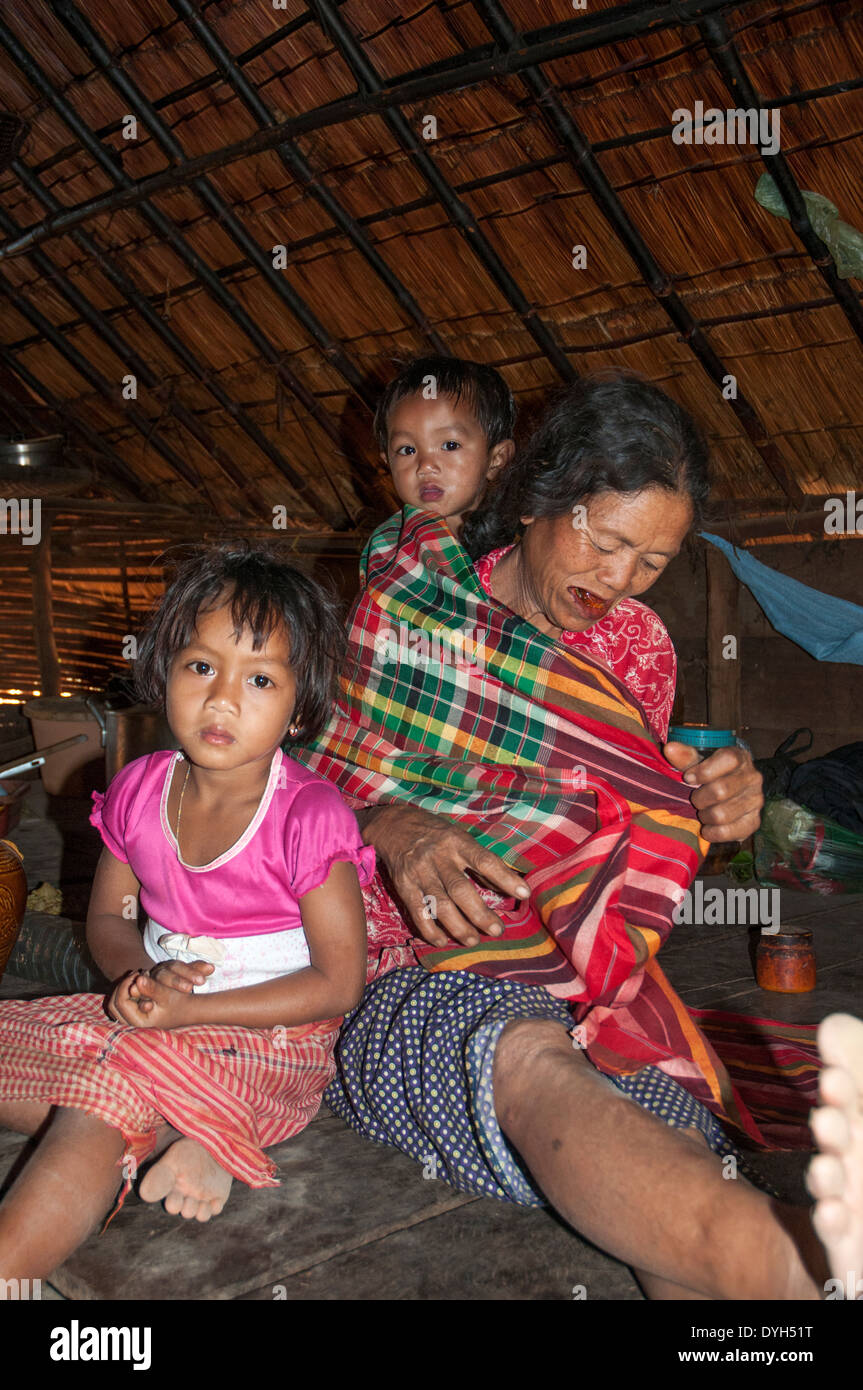 Bunong hi-res stock photography and images - Alamy