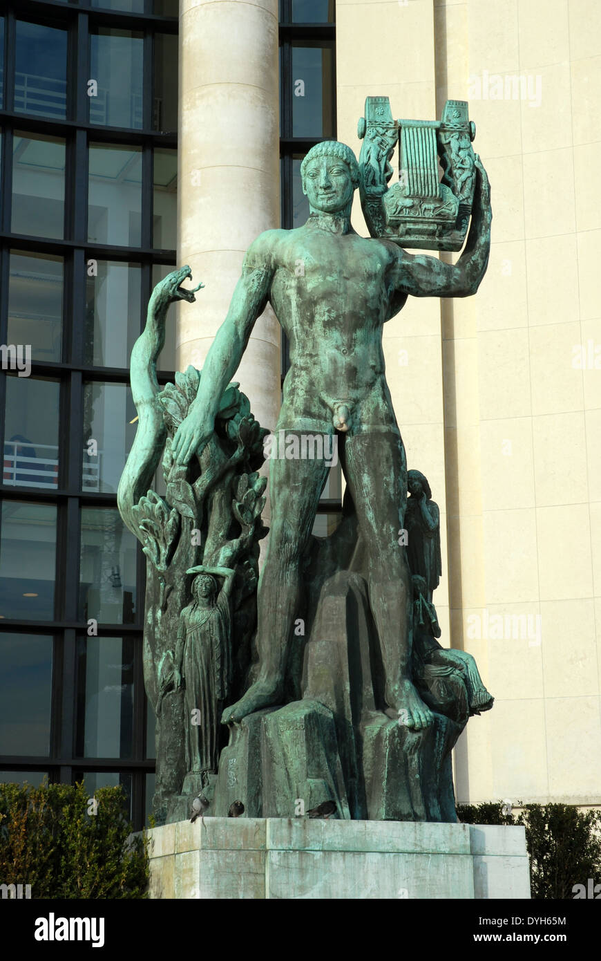 Chaillot theatre hi-res stock photography and images - Alamy