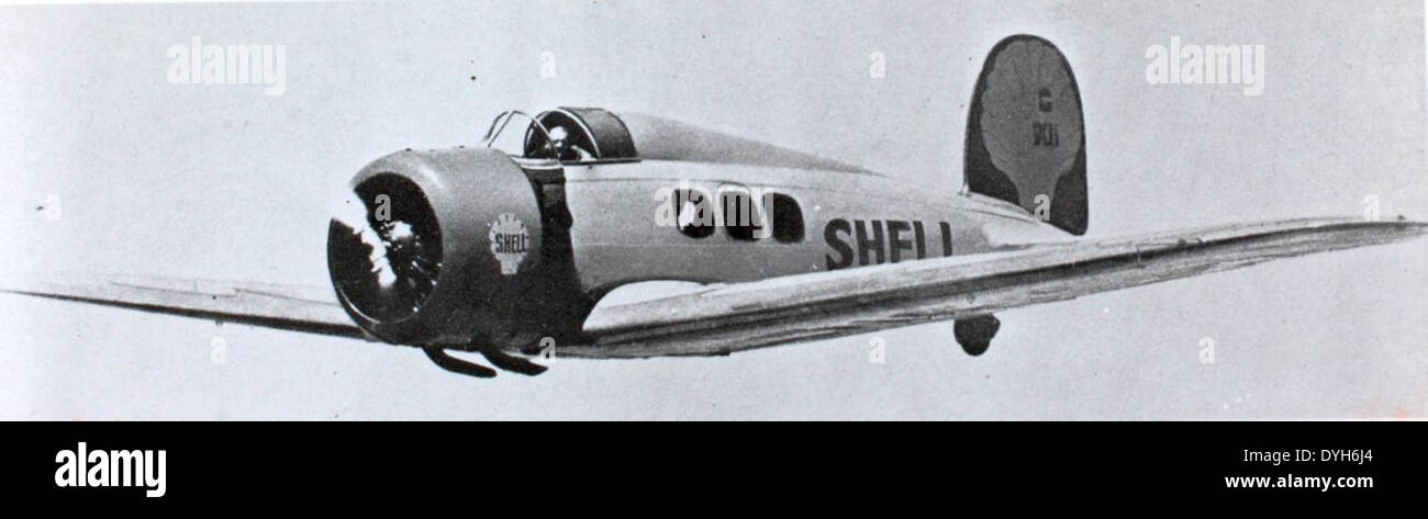 9 lockheed model orion hi-res stock photography and images - Alamy