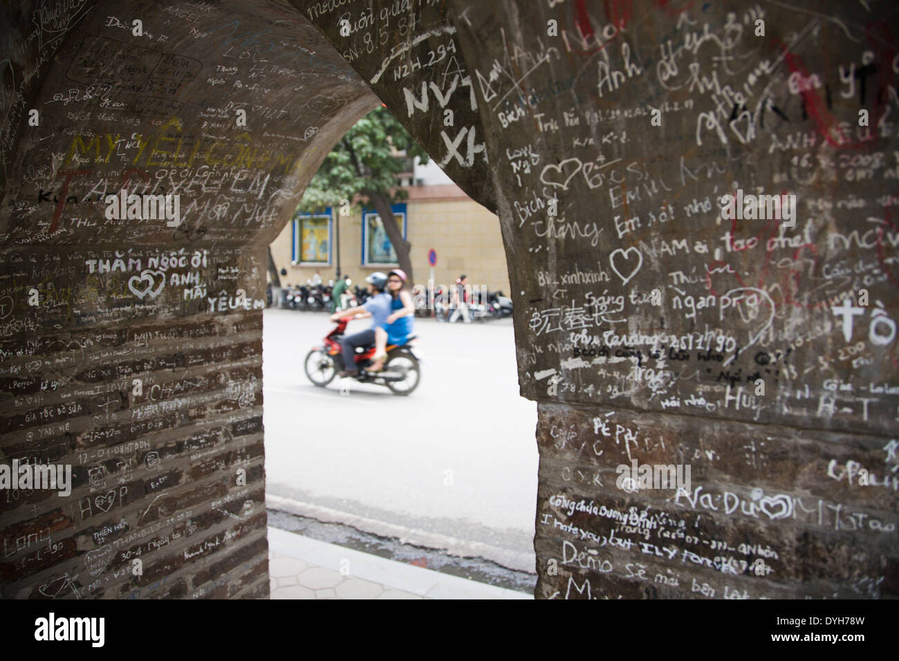Graffiti covered arch in Hanoi, Vietnam Stock Photo - Alamy