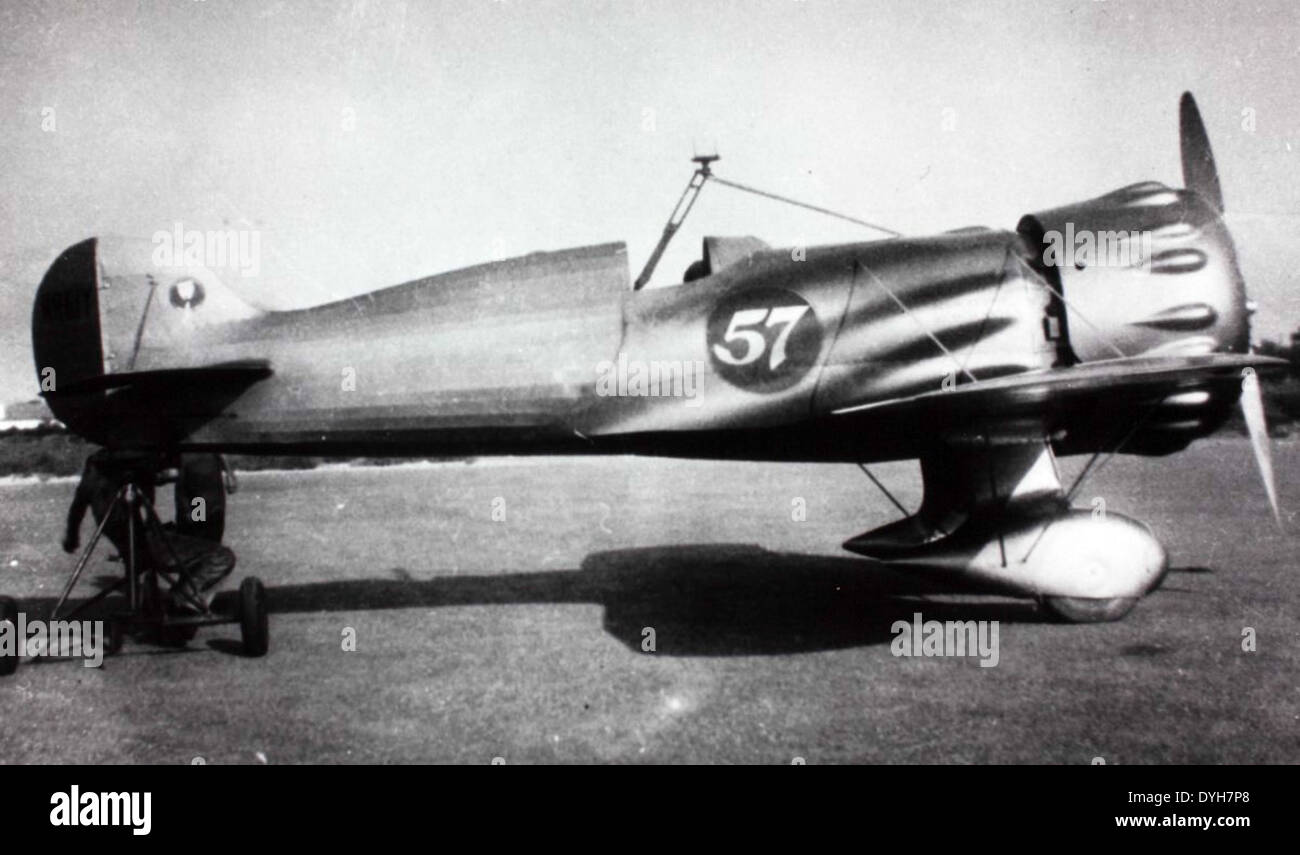 The Wedell Williams Racer, flown by Roscoe Turner, was a key competitor ...