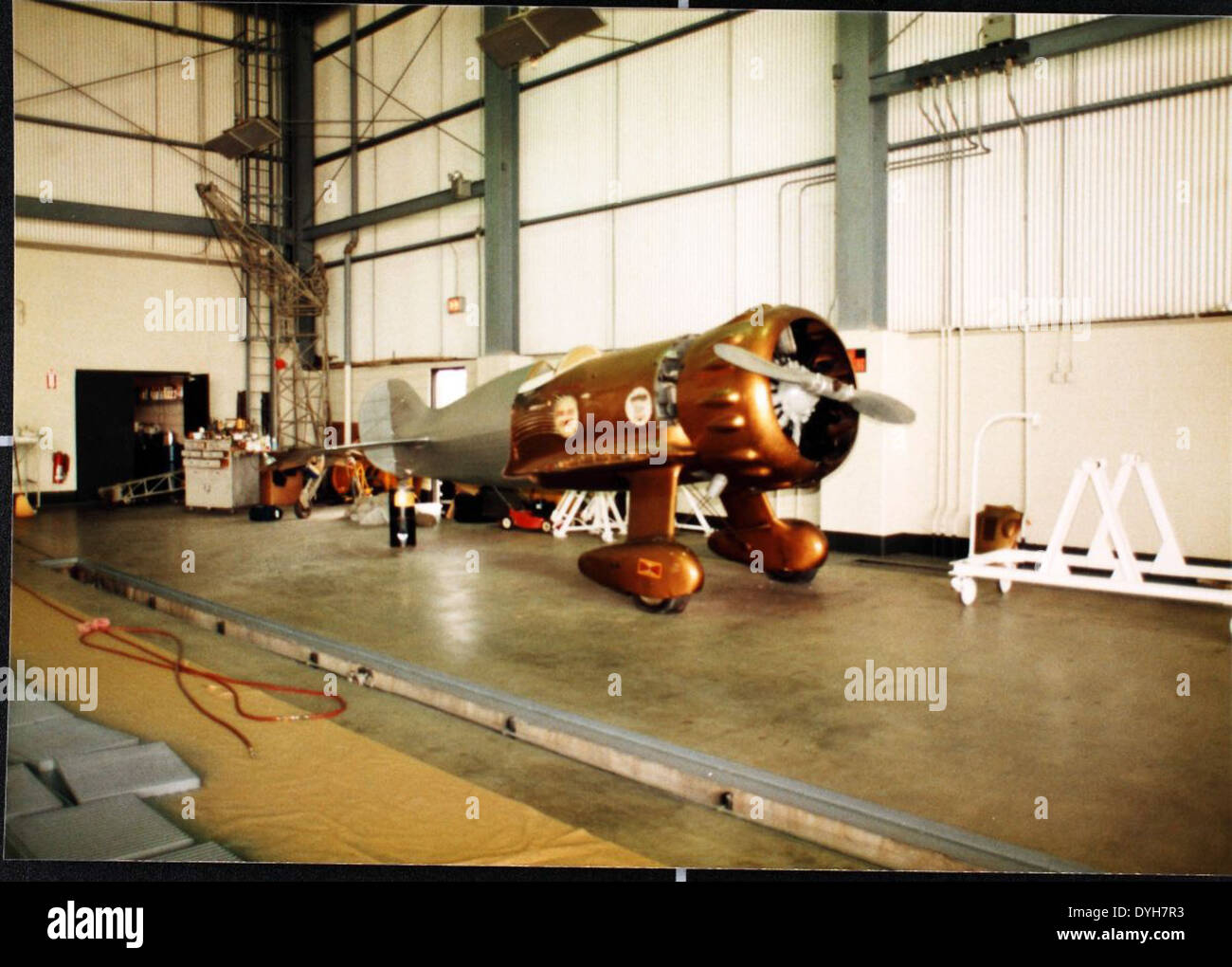 The Wedell-Williams Model 44, featuring a Pratt & Whitney Hornet R-1690 ...