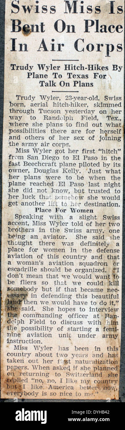 The AL8 Douglas, with tail number 000385, is part of the San Diego ...