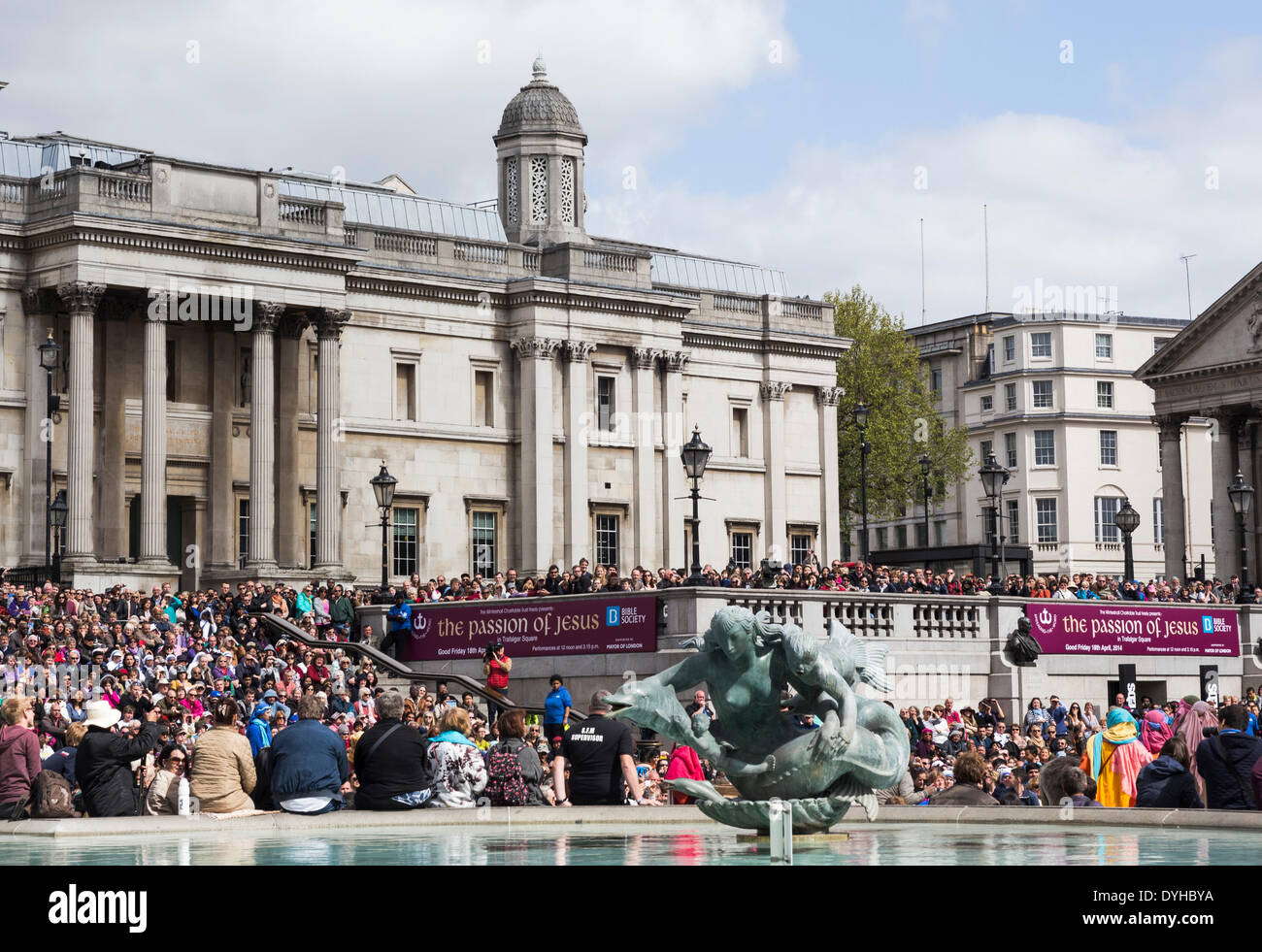 Free performances trafalgar square hi-res stock photography and images ...