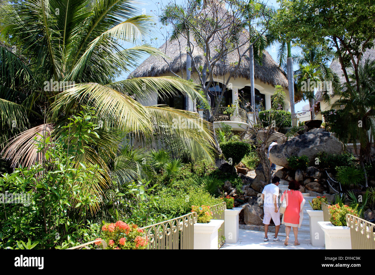 Inside the Hotel Quinta Real complex at Punta Diamante, Acapulco ...