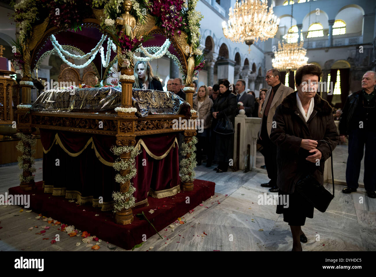 Christian orthodox faithfuls hi-res stock photography and images - Alamy