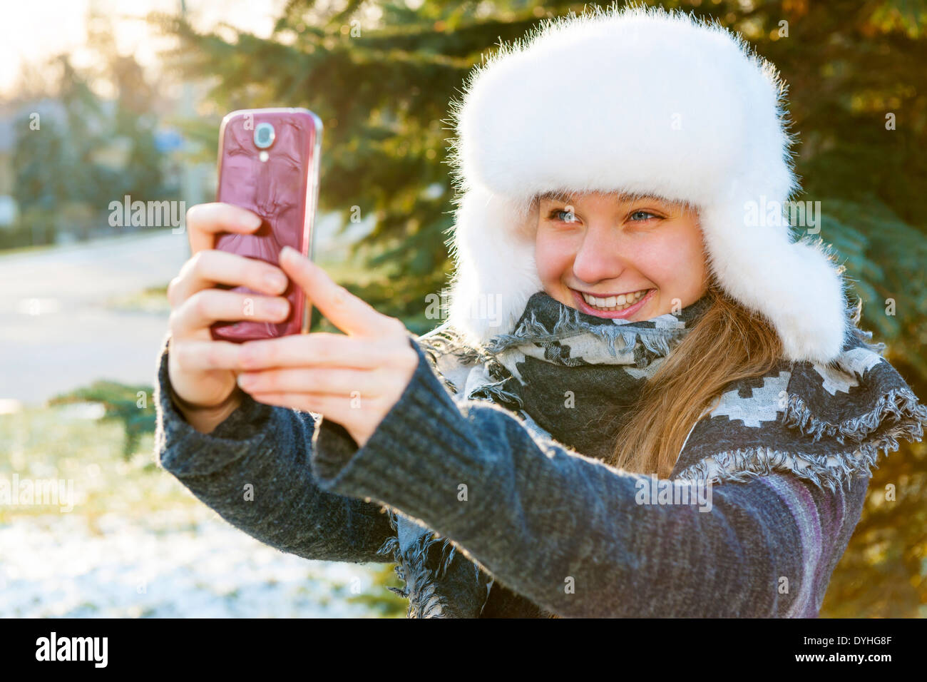 Beautiful blonde girl taking selfie hi-res stock photography and images ...
