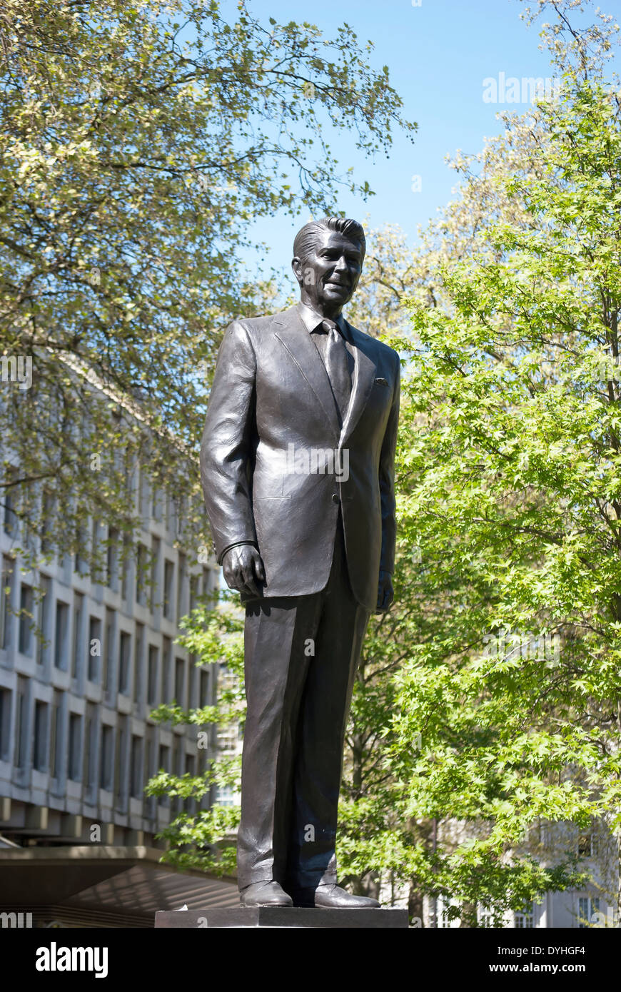 bronze statue by chas fagan of former president ronald reagan, outside ...