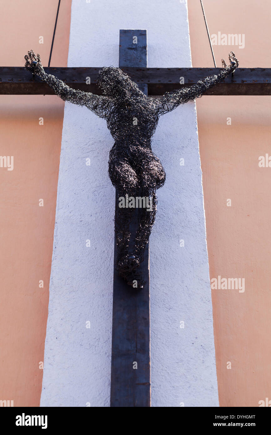 Jesus hanging on the cross hi-res stock photography and images - Alamy