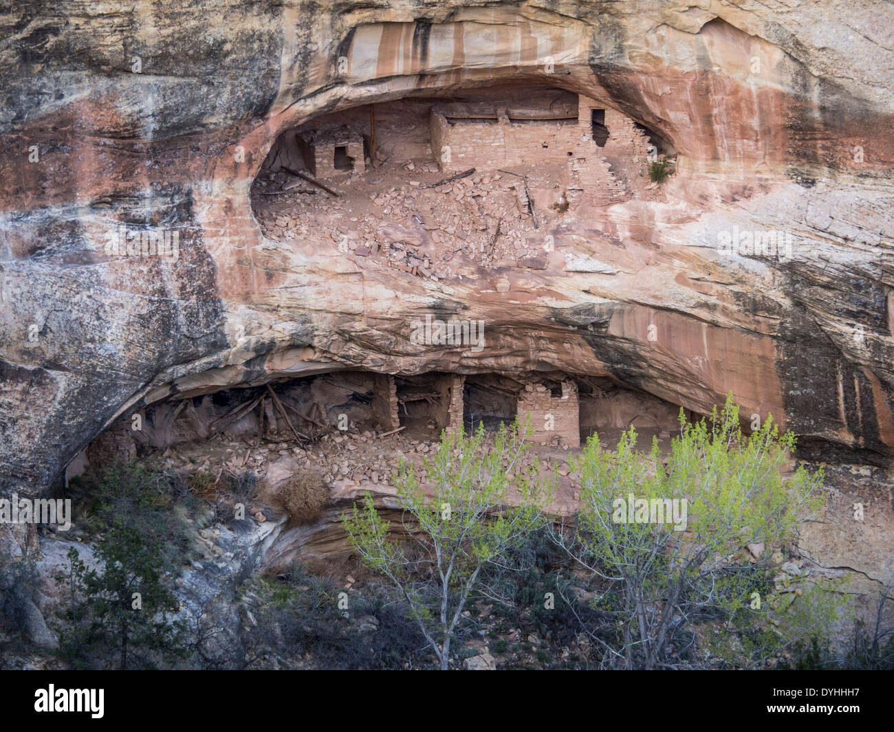 Indian ruins in a cave on a cliff Stock Photo - Alamy