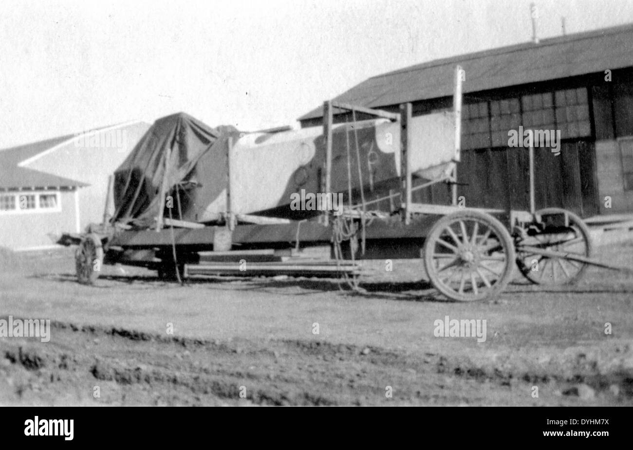 This image from the E.G. Leonhardt Special Collection captures a moment ...