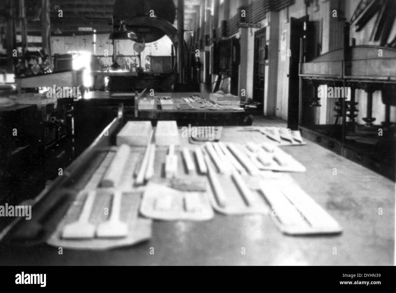 1920s factory hi-res stock photography and images - Alamy
