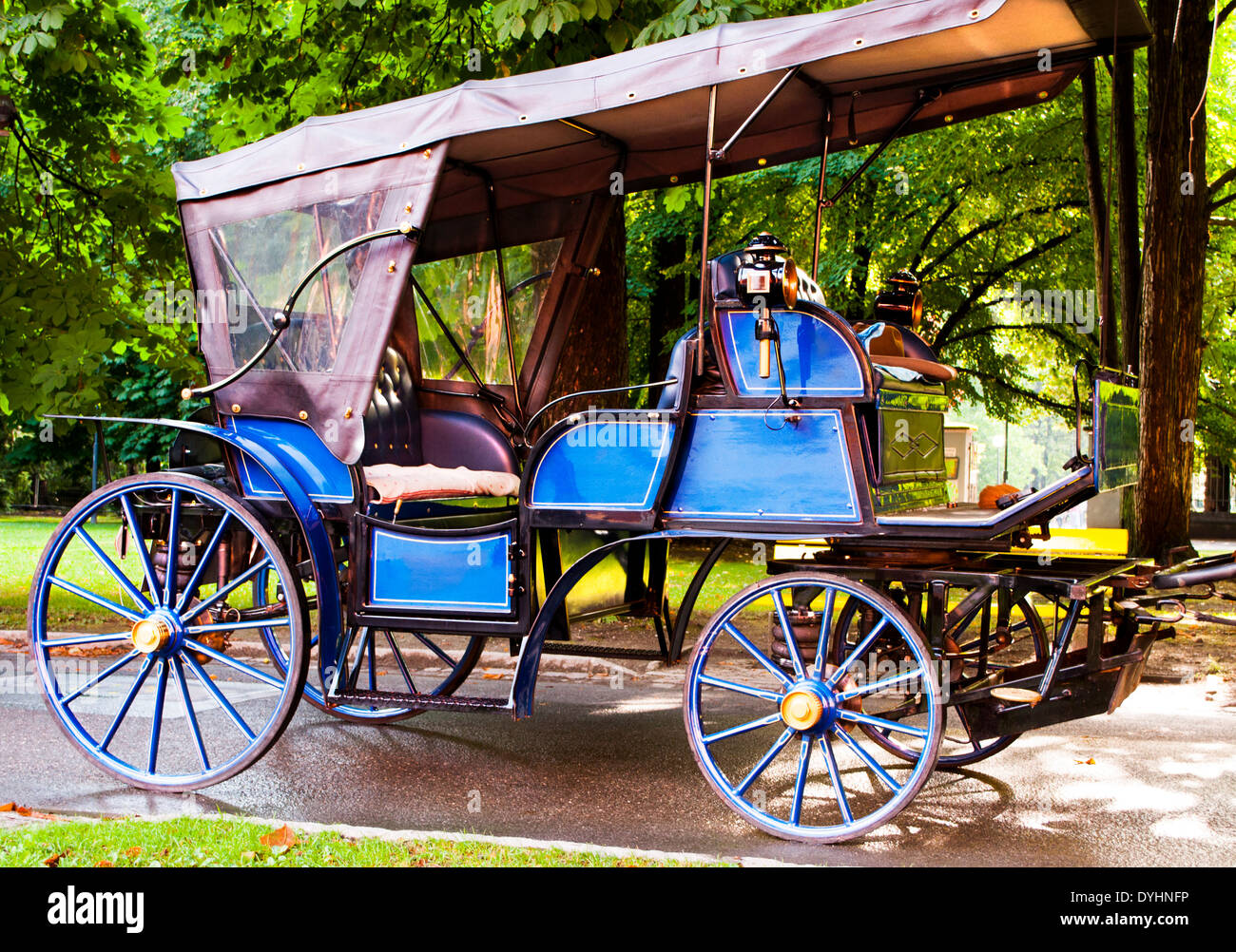 picture of a beautiful chariot Stock Photo - Alamy