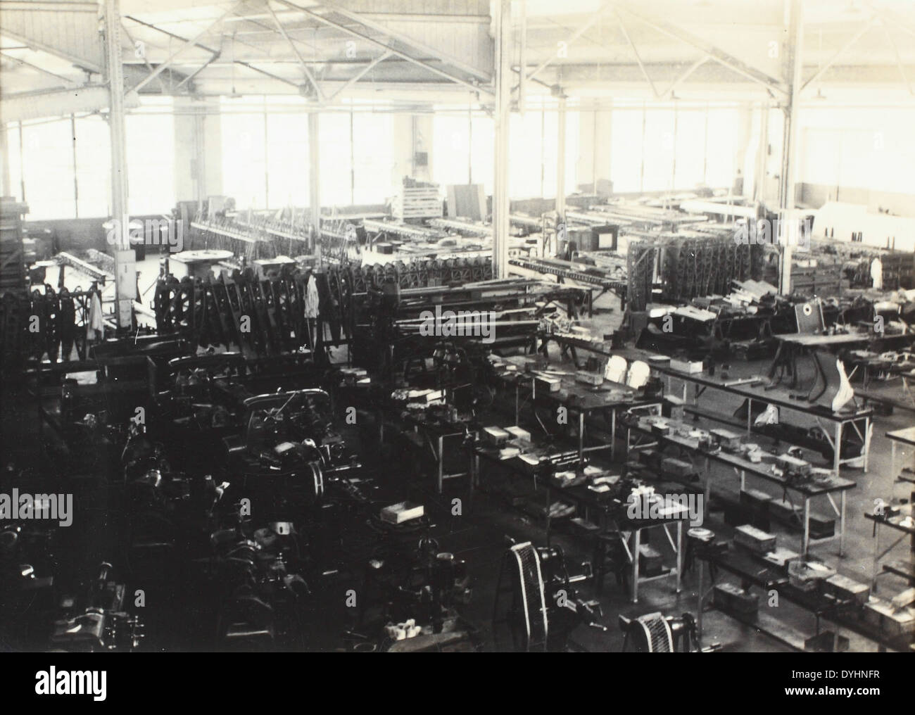 Aircraft production facility hi-res stock photography and images - Alamy