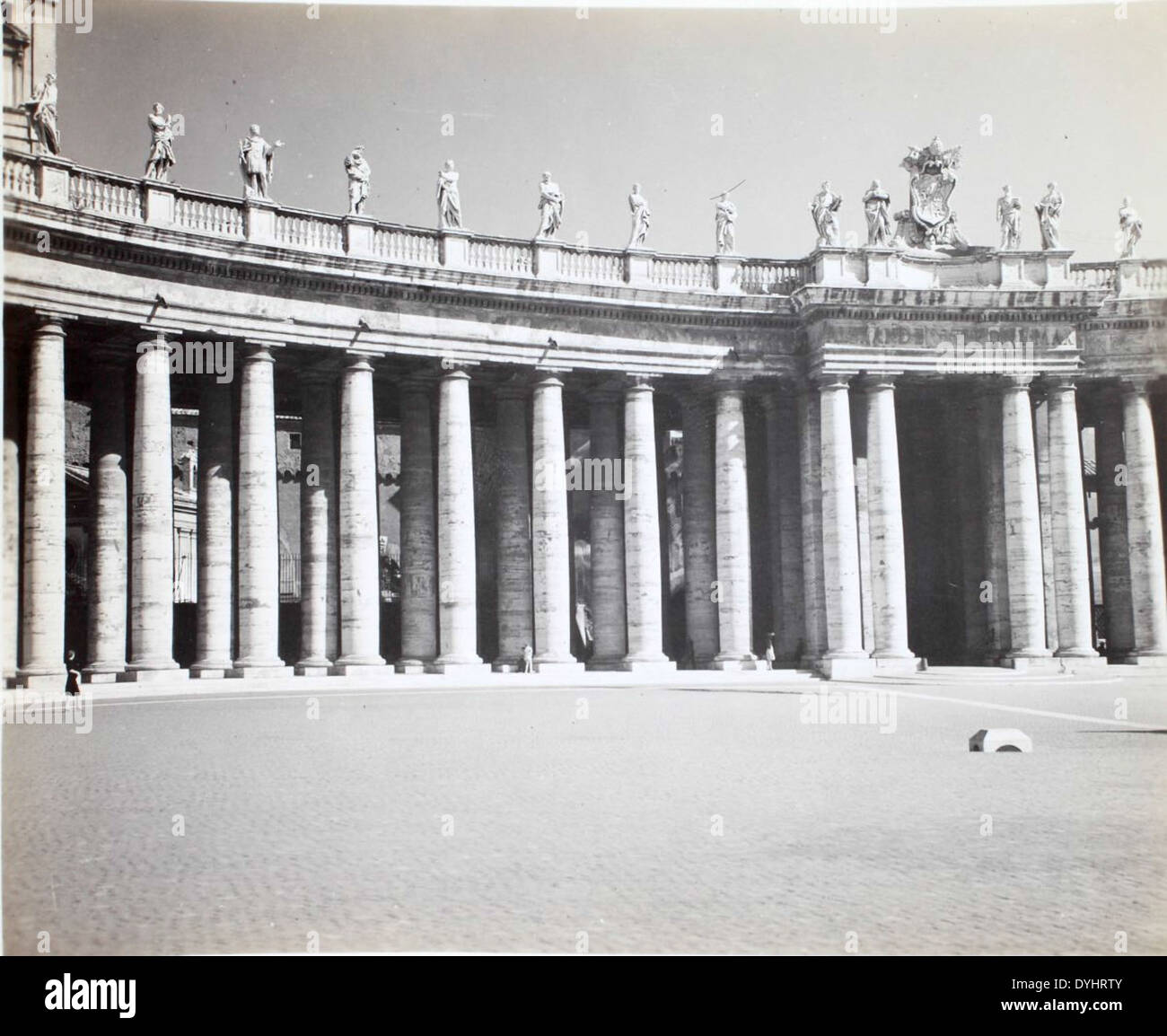 The Erickson AL16 is a B-24 Liberator aircraft photographed during ...