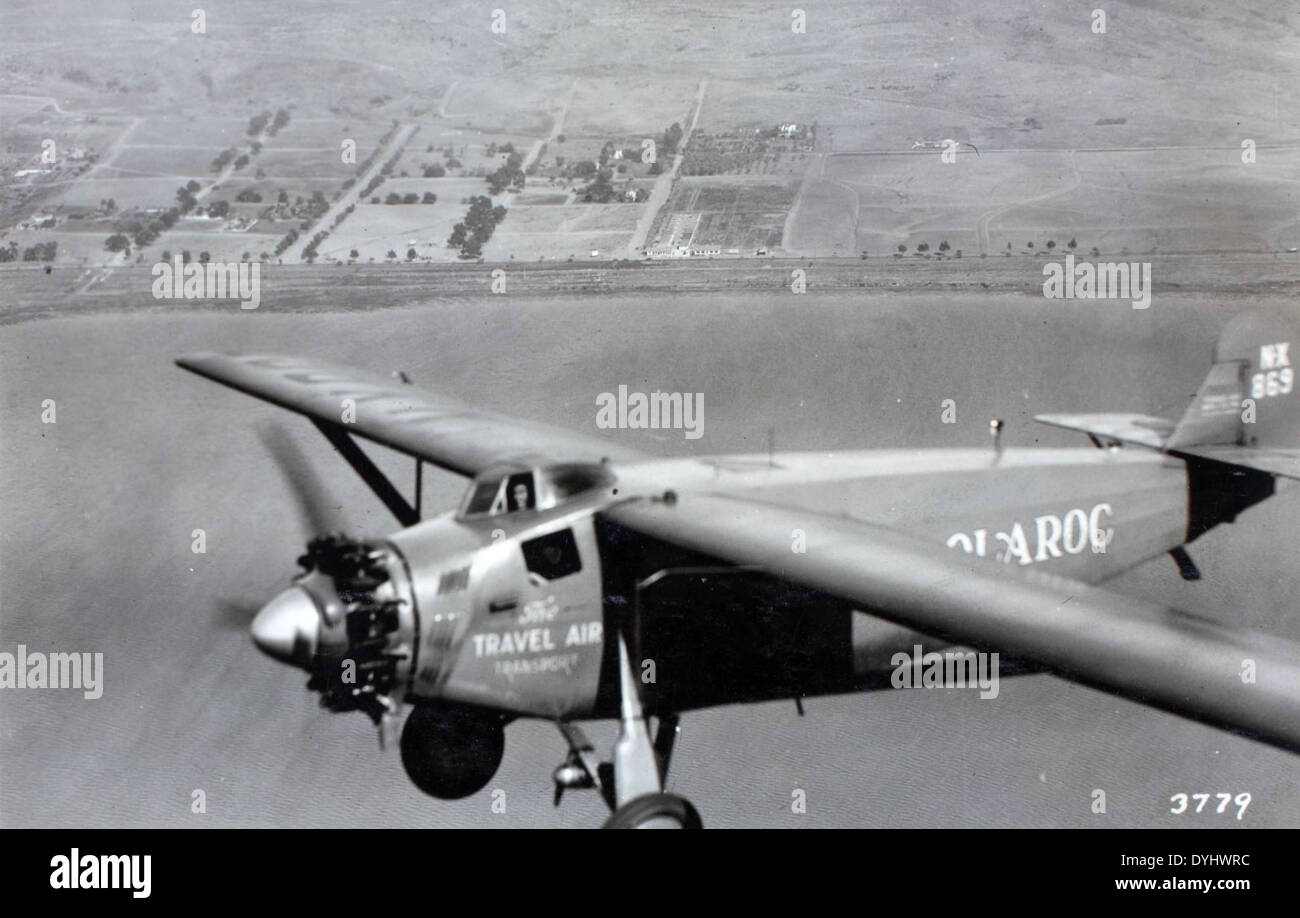 Art Goebel and Arthur Goebel's historic flight in the Travel Air 5000 ...