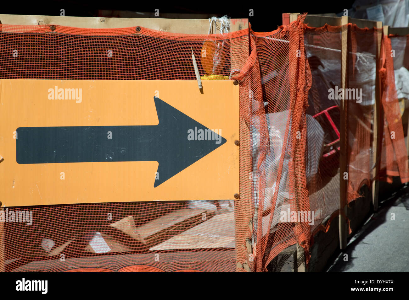 Safety arrow hi-res stock photography and images - Alamy