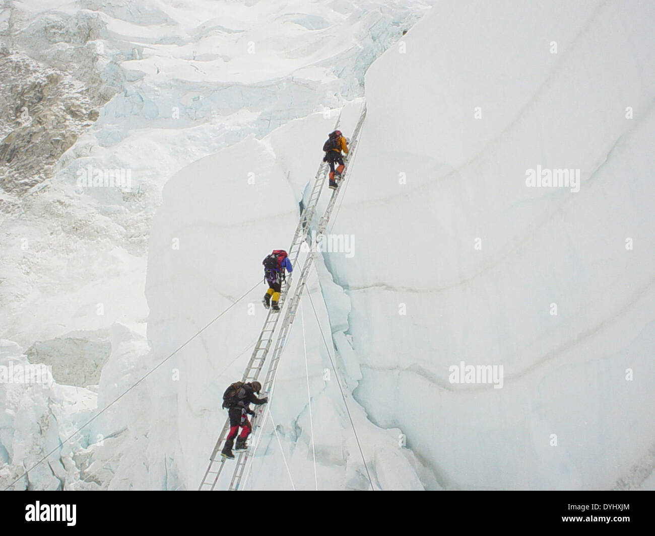 Mount everest climbers in 2014 hi-res stock photography and images - Alamy