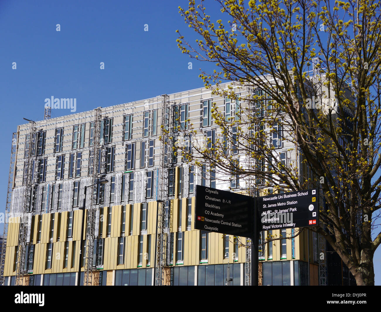 Modern architecture - Construction of office building, Science City ...