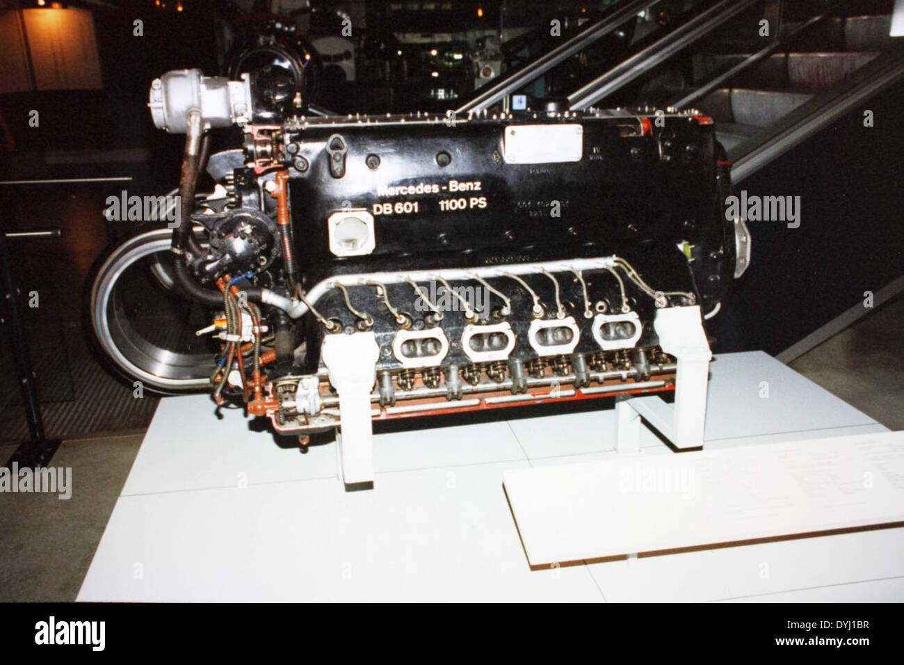 The Mercedes-Benz DB 601 was a German aircraft engine used during World ...