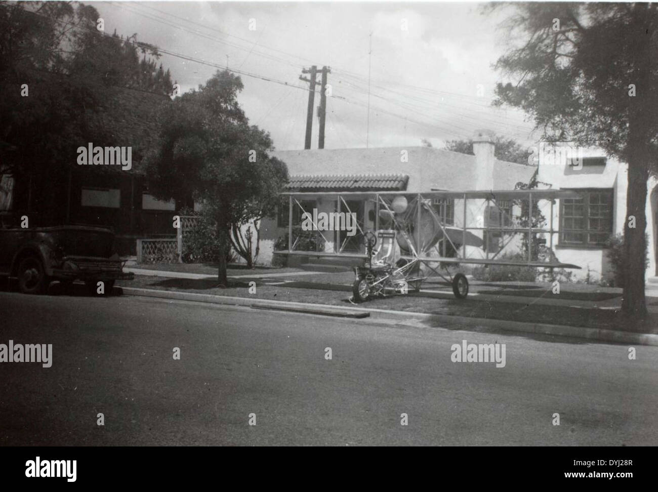 The Curtiss Fife was a single-engine biplane used for early military ...
