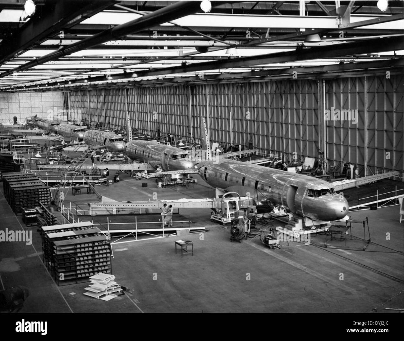Aircraft assembly line hi-res stock photography and images - Alamy