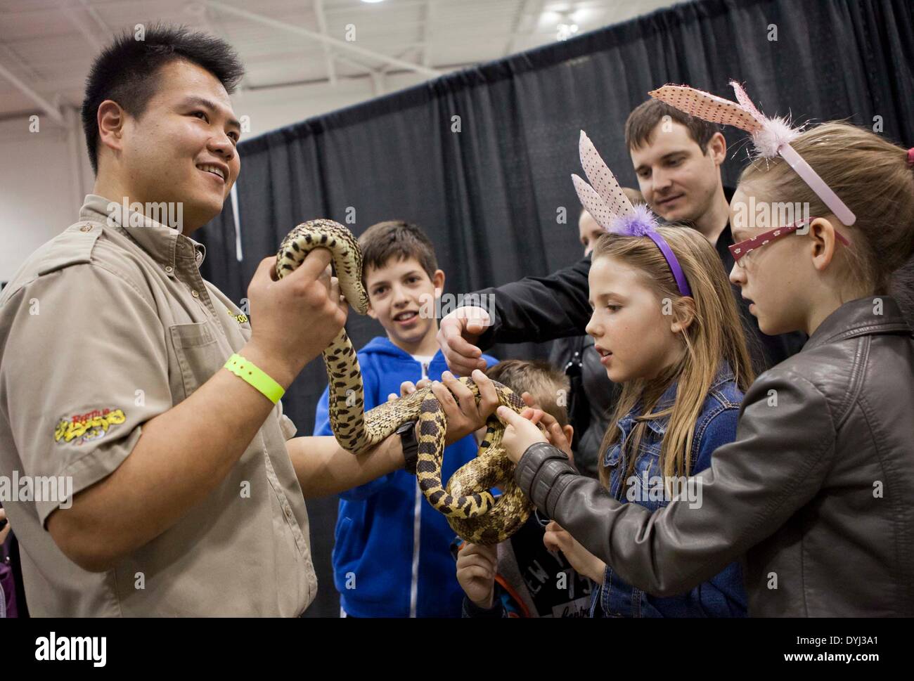Touch snake hi-res stock photography and images - Alamy
