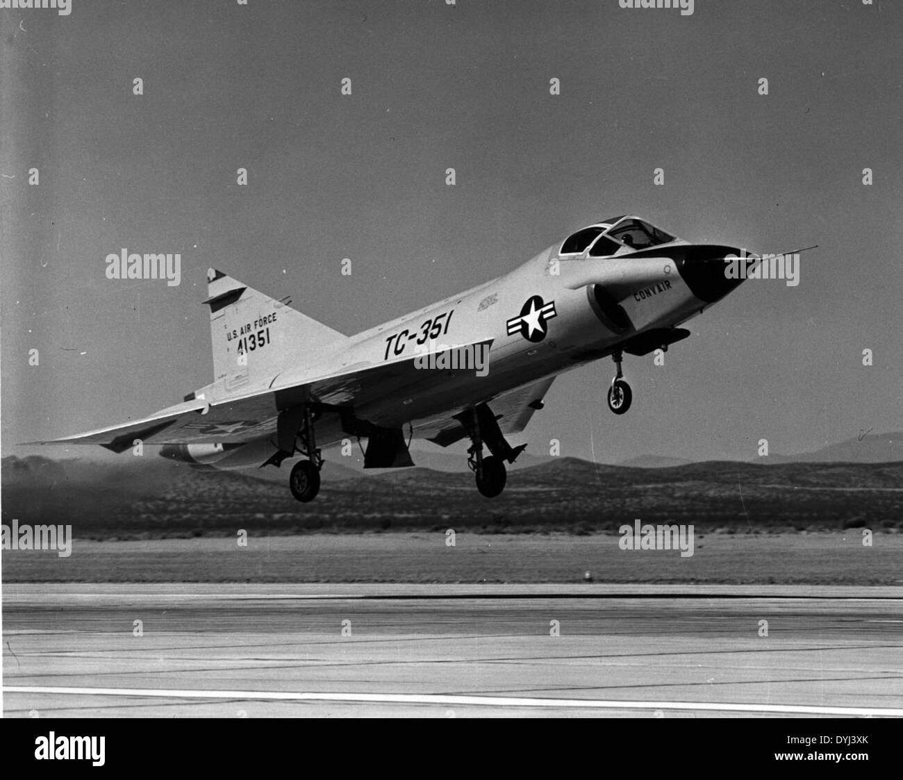 The Convair TF-102A Delta Dagger, registered 54-1351, was a U.S. Air ...