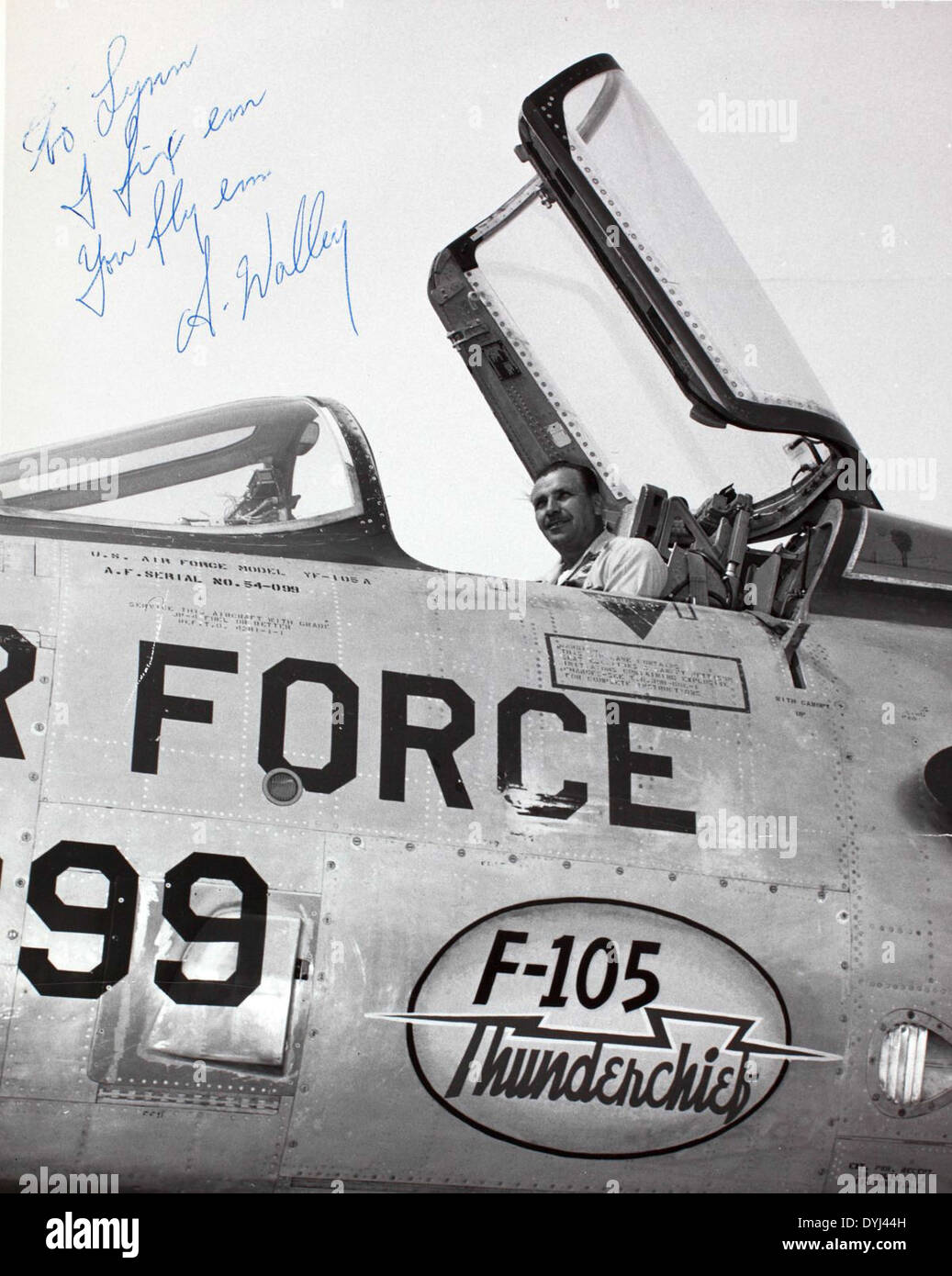 F 105 thunderchief aircraft hi-res stock photography and images - Alamy